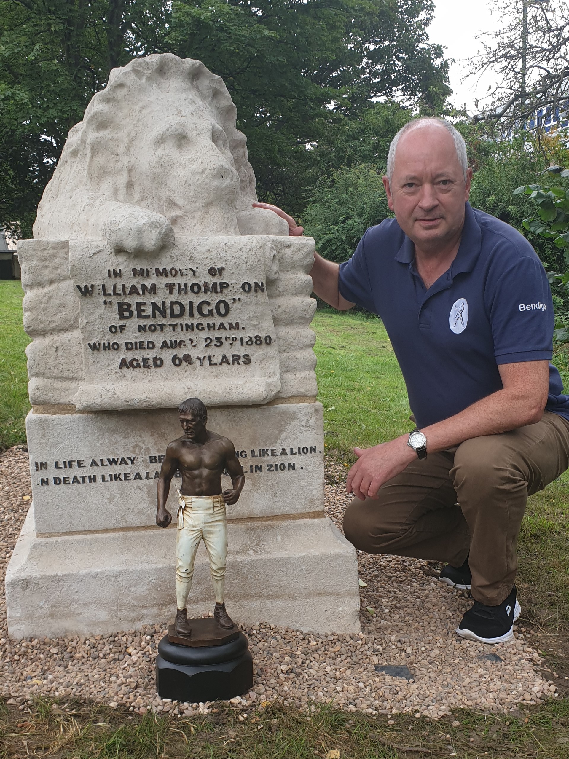 Bendigo Memorial is Cleaned and Restored. - The Bendigo Heritage Project